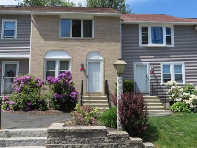 Oakwood Cir Apt,goffstown, Home For Sale