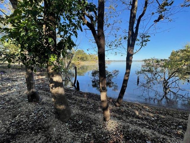 Oakwood Dr, Hollister, MO 65672