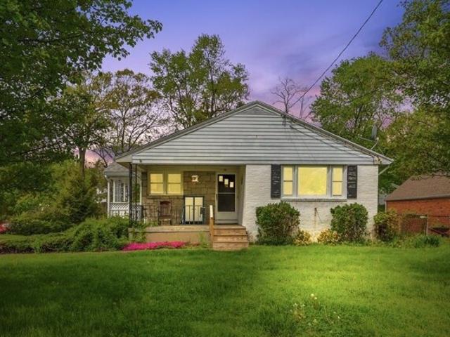 Oakwood Rd, Manchester, Home For Sale