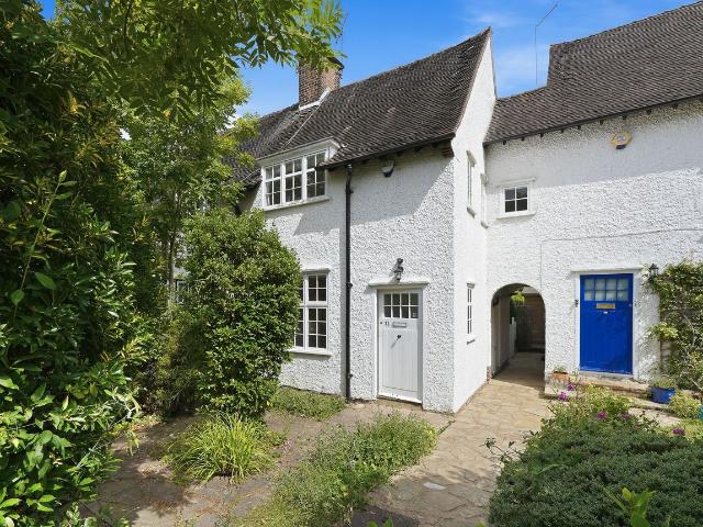 Oakwood Road NW11, 3 bed property to rent, £3,200 pcm | PrimeLocation
