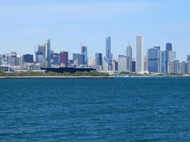 Oakwood Shores Apartments* 2 Bedroom Apartment for Rent at 3859 S Vincennes Ave, Chicago, IL 60653 Oakland
