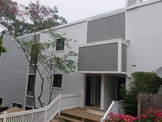 Oakwood Ter Apt 14e