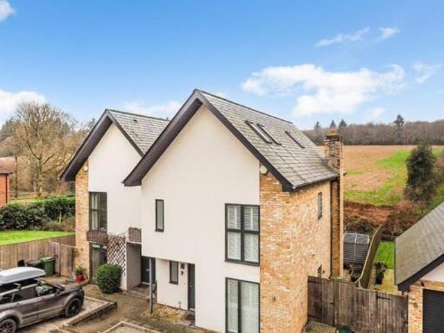 Oakwood View, The Shrave, 4 Bedroom Semi detached