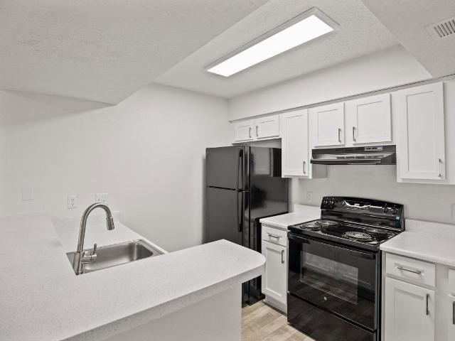 Oak City Apartments 2 Bedroom Apartment for Rent at 3131 Calvary Dr, Raleigh, NC 27604