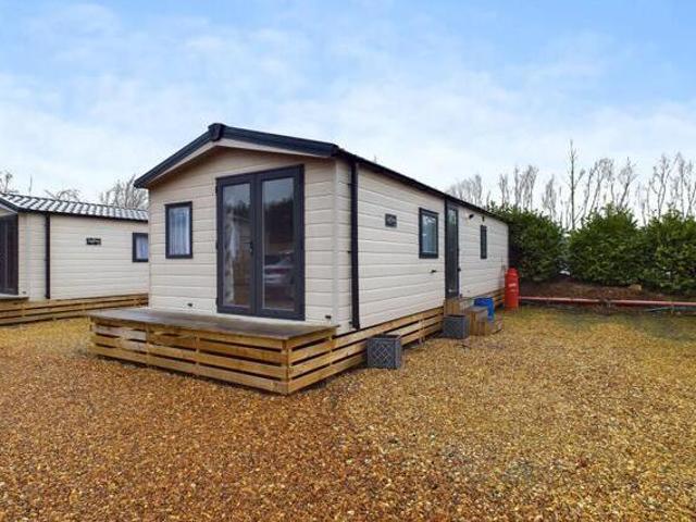 Oak Close, Court Farm Estate, 2 Bedroom Mobile