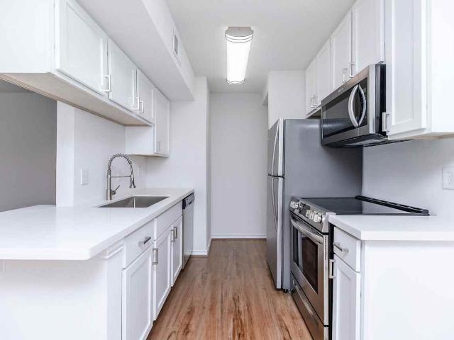 Oak Creek 1 Bedroom Apartment for Rent at 6111 Vance Jackson Rd, San Antonio, TX 78230 Vance Jackson