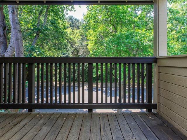 Oak Creek 2 Bedroom Apartment for Rent at 174 S Boas Dr, Santa Rosa, CA 95409