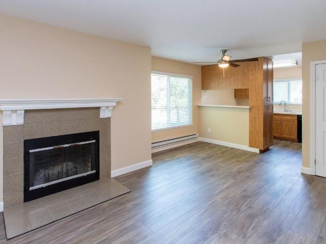 Oak Creek 2 Bedroom Apartment for Rent at 174 S Boas Dr, Santa Rosa, CA 95409