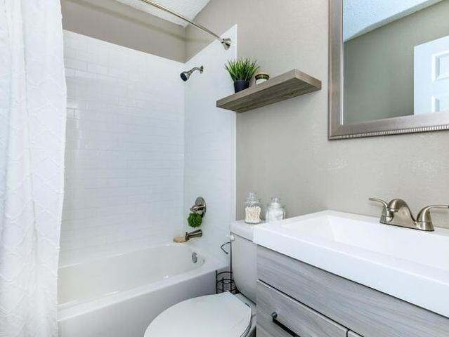 Oak Creek Apartments 1 Bedroom Apartment for Rent at 5817 22nd St, Lubbock, TX 79407 Bowie