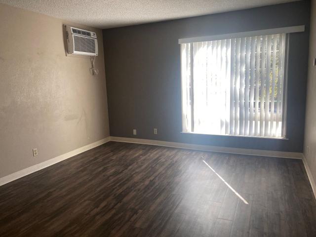 Oak Creek Apartments 1 Bedroom Apartment for Rent at 8601 Fair Oaks Blvd, Carmichael, CA 95608
