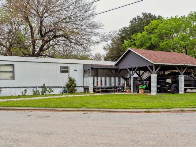 Oak Creek Ranch MHC 1 Bedroom Apartment for Rent at 1232 Creek Dr, Irving, TX 75060