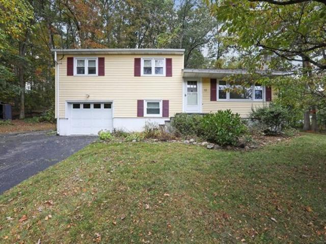 Oak Crest Dr, Brookfield, Home For Sale