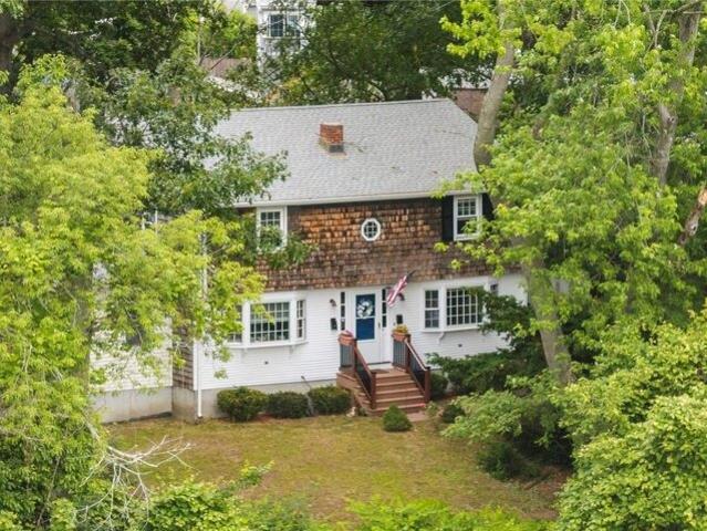 Oak Crest Dr, East Providence, Home For Sale