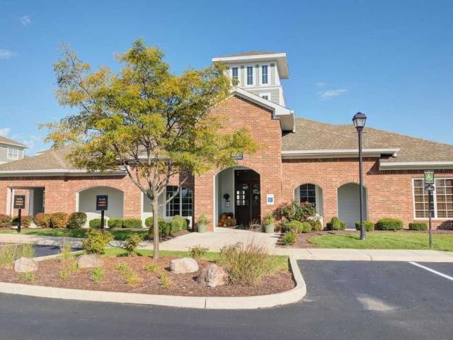 Oak Crossing 2 Bedroom Apartment for Rent at 10501 Day Lily Dr, Fort Wayne, IN 46825