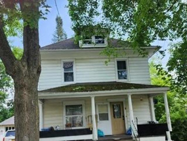 Oak Ave