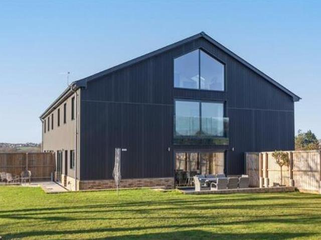 Oak Barn, Oxbridge Close, 6 Bedroom Semi detached