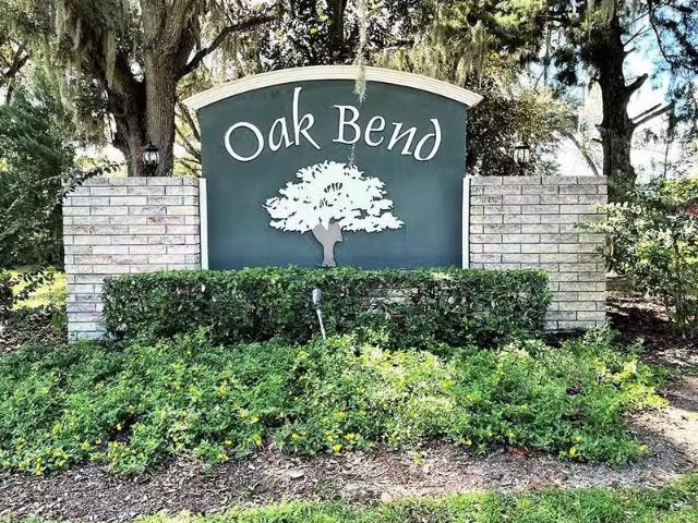 Oak Bend 10892 Sw 32nd Ave
