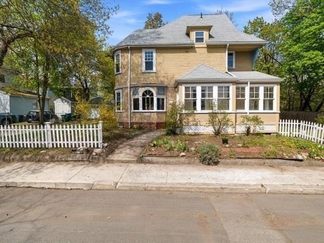Oak Bluff St, Medford, Home For Sale
