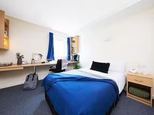 Oak Brook Park En Suite, Classic
