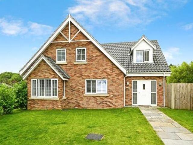 Oak Gardens, Tilney All Saints, 3 Bedroom Detached