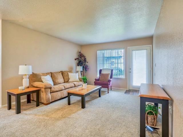 Oak Glen Apartments 3 Bedroom Apartment for Rent at 720 Se Oak Glen Way, Hillsboro, OR 97123 Southeast Hillsboro