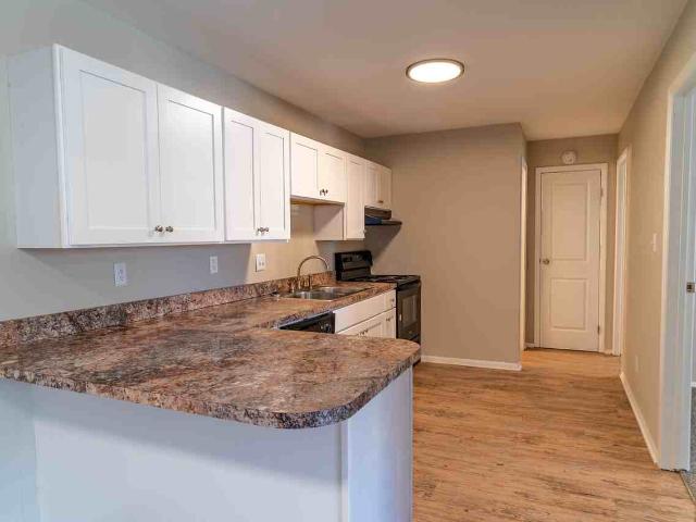 Oak Grove 2 Bedroom Apartment for Rent at 408 Trotman Way, Chesapeake, VA 23320 Greenbrier West