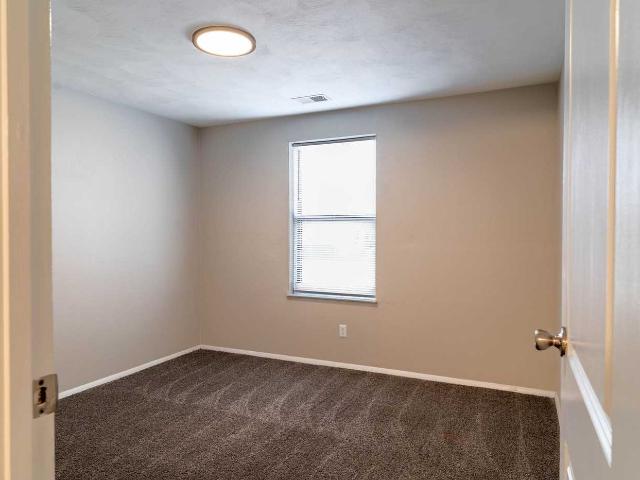 Oak Grove 2 Bedroom Apartment for Rent at 408 Trotman Way Apt 104, Chesapeake, VA 23320 Greenbrier West