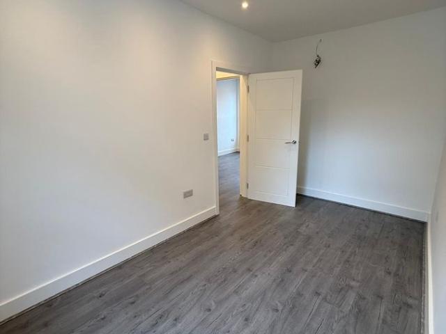 Oak Grove, London NW2, 1 bed flat to rent, £1,550 pcm | PrimeLocation