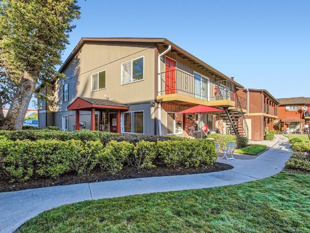 Oak Grove Village 1 Bedroom Apartment for Rent at 3500 Se Oak Grove Blvd, Oak Grove, OR 97267 Milwaukie Heights