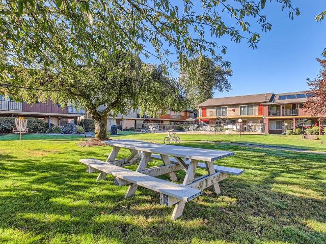 Oak Grove Village 2 Bedroom Apartment for Rent at 3500 Se Oak Grove Blvd, Oak Grove, OR 97267 Milwaukie Heights