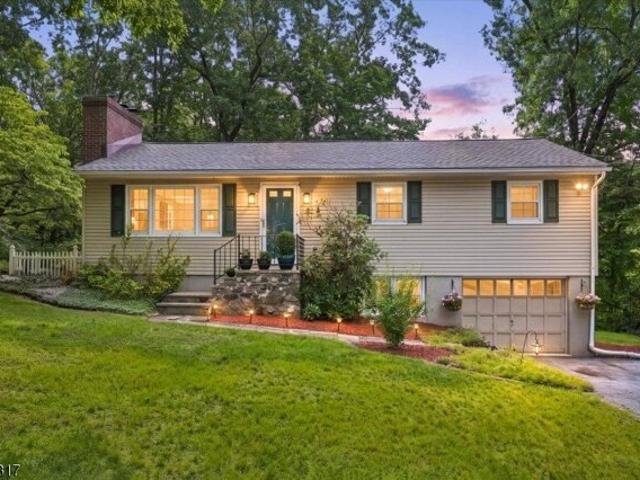 Oak Dr, Hampton, Home For Sale