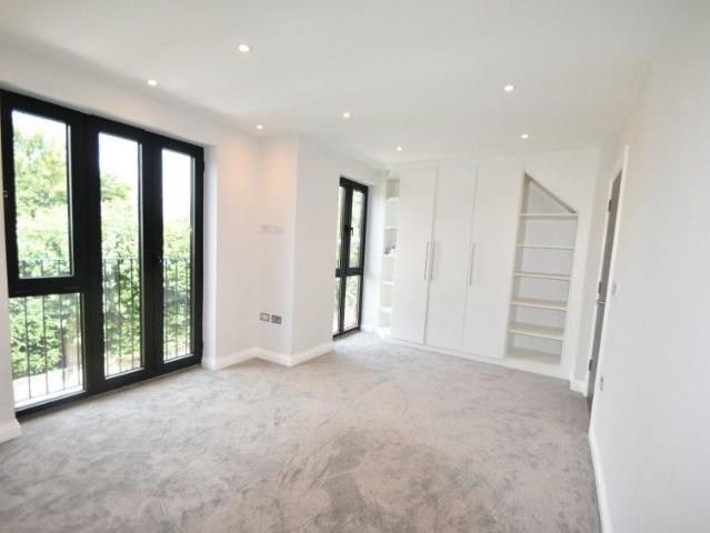 Oak End Way, Gerrards Cross, Buckinghamshire,SL9