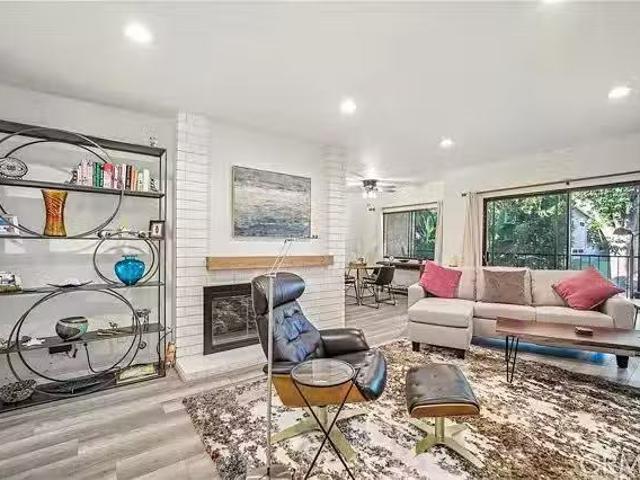 Oak, EL SEGUNDO, CA 90245