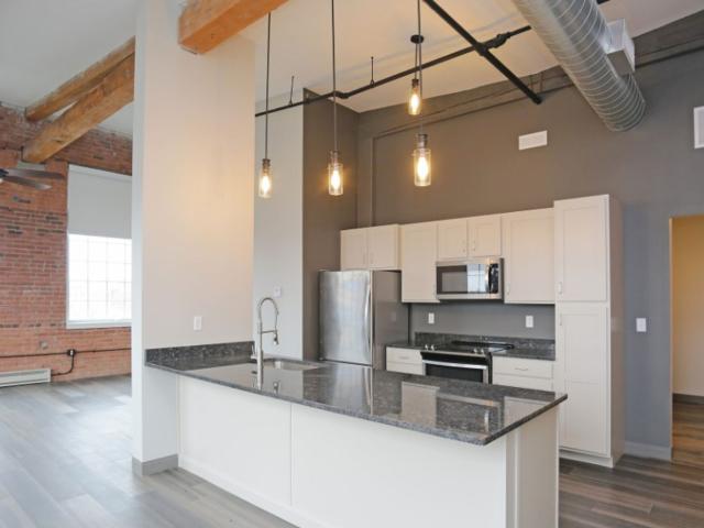 Oak Knitting Mill Apartments – Franklin Square Available