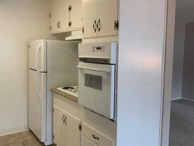 Oak Knoll 1 Bedroom Apartment for Rent at 3180 Oak Knoll Dr, Redwood City, CA 94062 Oak Knoll Edgewood Park