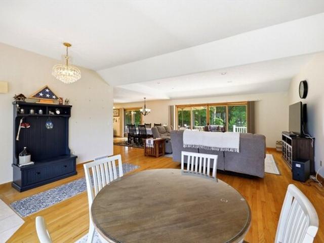 Oak Knoll Cir, Ludlow, Home For Sale