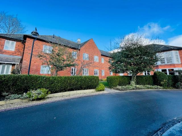 Oak House, Leamington Spa CV32, 2 bed flat to rent, £1,350 pcm | PrimeLocation