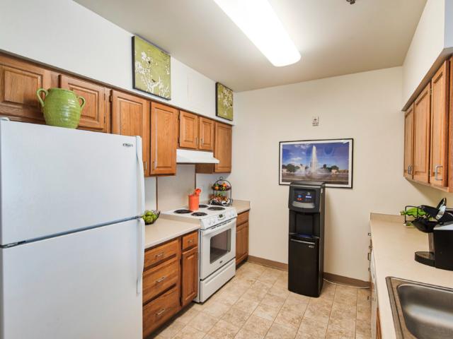 Oak Hill 2 Bedroom Apartment for Rent at 280 Burrows St, Pittsburgh, PA 15213 Terrace Village