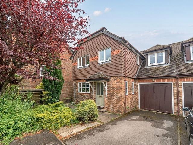 Oak Hill, Alresford, Hampshire SO24, 4 bed link detached house to rent, £2,150 pcm | PrimeLocation