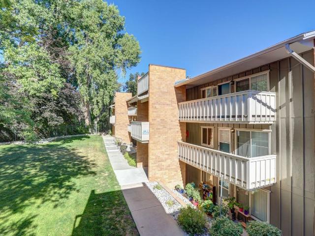 Oak Hill Apartments 2 Bedroom Apartment for Rent at 3445 Wadsworth Blvd, Wheat Ridge, CO 80033 Bel Aire