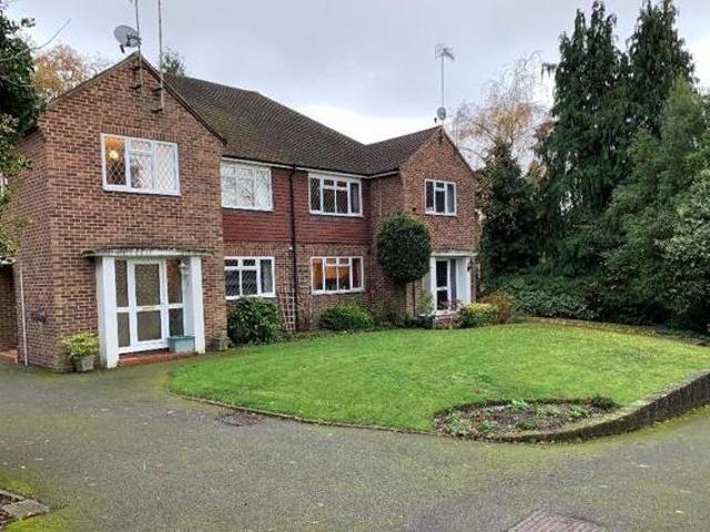 Oak Hill Grove, The Close, Surbiton, 2 Bedroom Flat