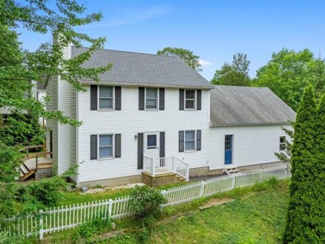 Oak Hill Ln, Exeter, Home For Sale