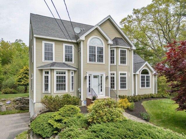 Oak Hill Rd, Barrington, Home For Sale