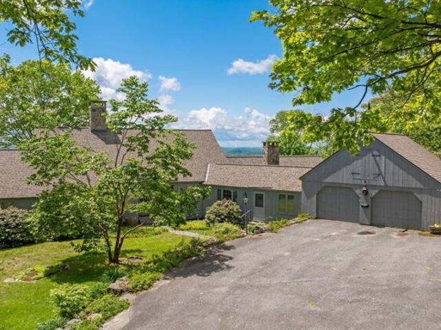Oak Hill Rd, Springfield, Home For Sale