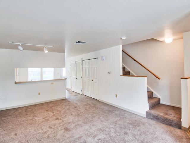 Oak Hill Studio Apartment for Rent at 280 Burrows St, Pittsburgh, PA 15213 Terrace Village