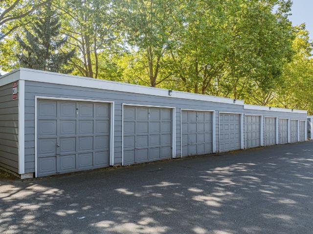 Oak & Iron Flats by Trion Living 2 Bedroom Apartment for Rent at 11595 Sw Center St, Beaverton, OR 97005 Central Beaverton