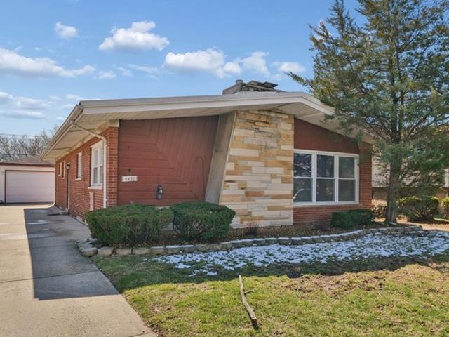 4437 W 100th St, Oak Lawn, IL 60453