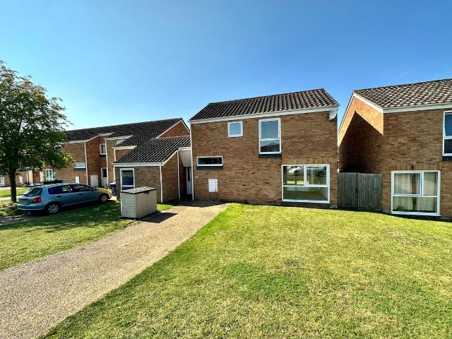 Oak Lane, Lakenheath IP27, 4 bed property to rent, £1,650 pcm | PrimeLocation