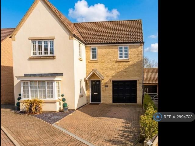 Oak Lane, Peterborough, PE8 4 bed detached house to rent £2,495 pcm £576 pw