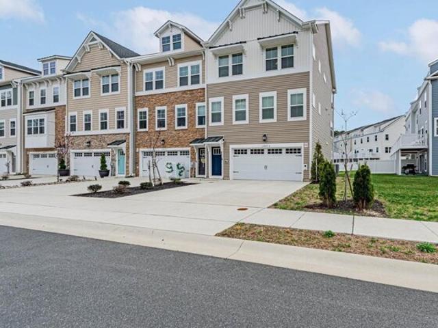 Oak Leaf Ln Unit,berlin, Home For Sale